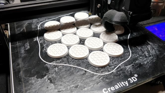 Sprue Holder For Gunpla & Scale Models 3D Printer Model Download Free ...